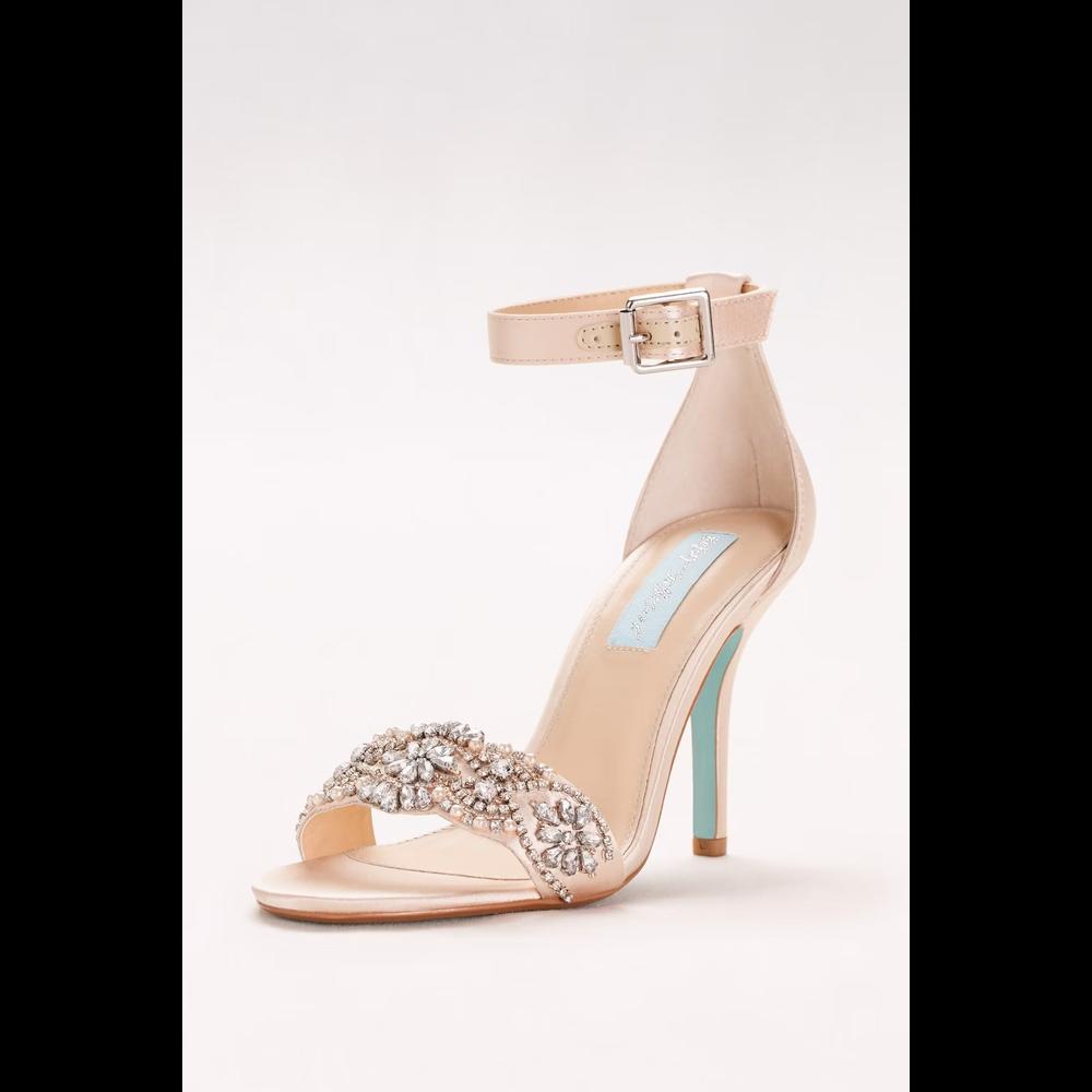 Sandalias Con Tacón De Aguja Y Pedrería David's Bridal Beige | Coppel.com